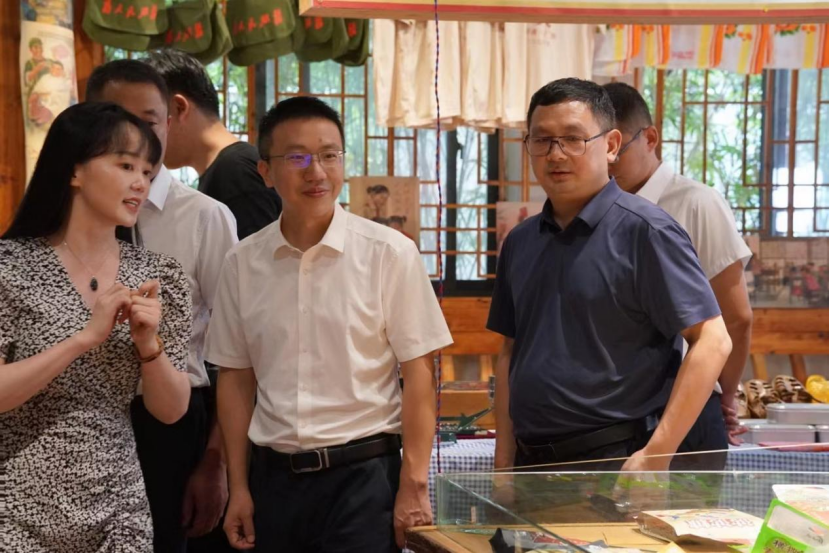 商务部电商司副司长王鹏飞一行到我协会电子商务示范基地调研 大数跨境 跨境从业者专属的媒体平台