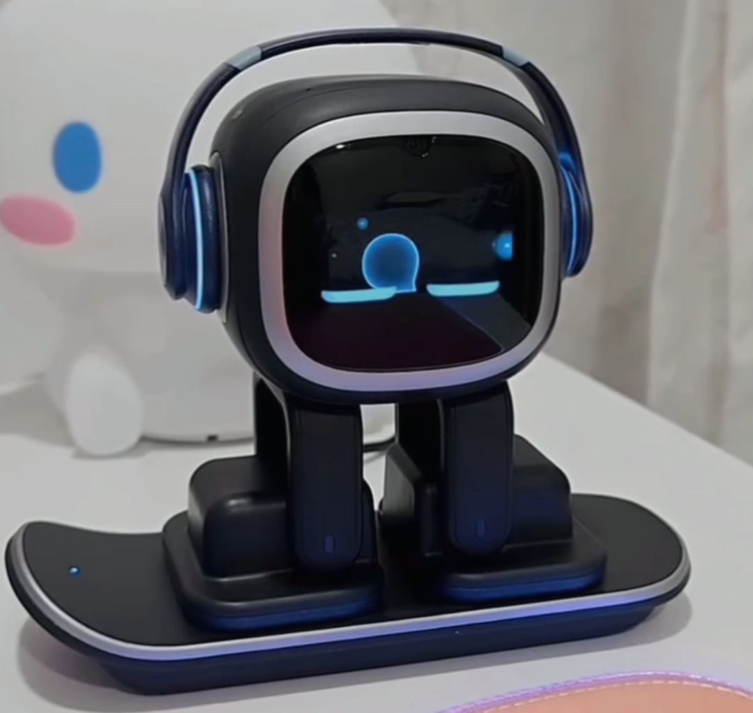 深度剖析 EMO 桌面机器人：能否成为你的理想AI伙伴？- 大数跨境