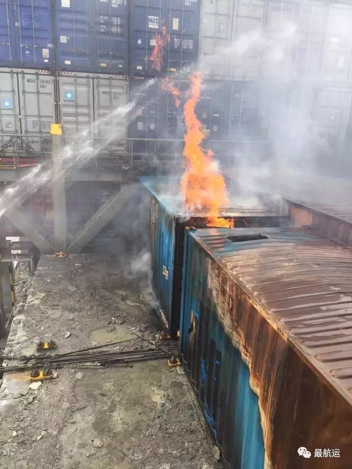 独家 | 最新APL Austria燃烧惨状后续，德班港爆炸6死26伤，马士基船长急求直升机带岸医治 | 最航运_大数跨境｜跨境从业者专属的媒体平台