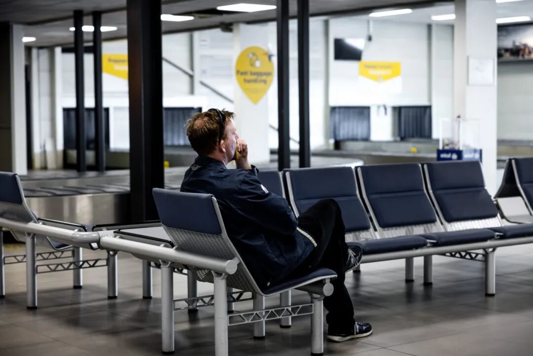 中国游客再踏荷兰旅游；这两地火车停运5天；机场网站遭黑客攻击..- 大数跨境